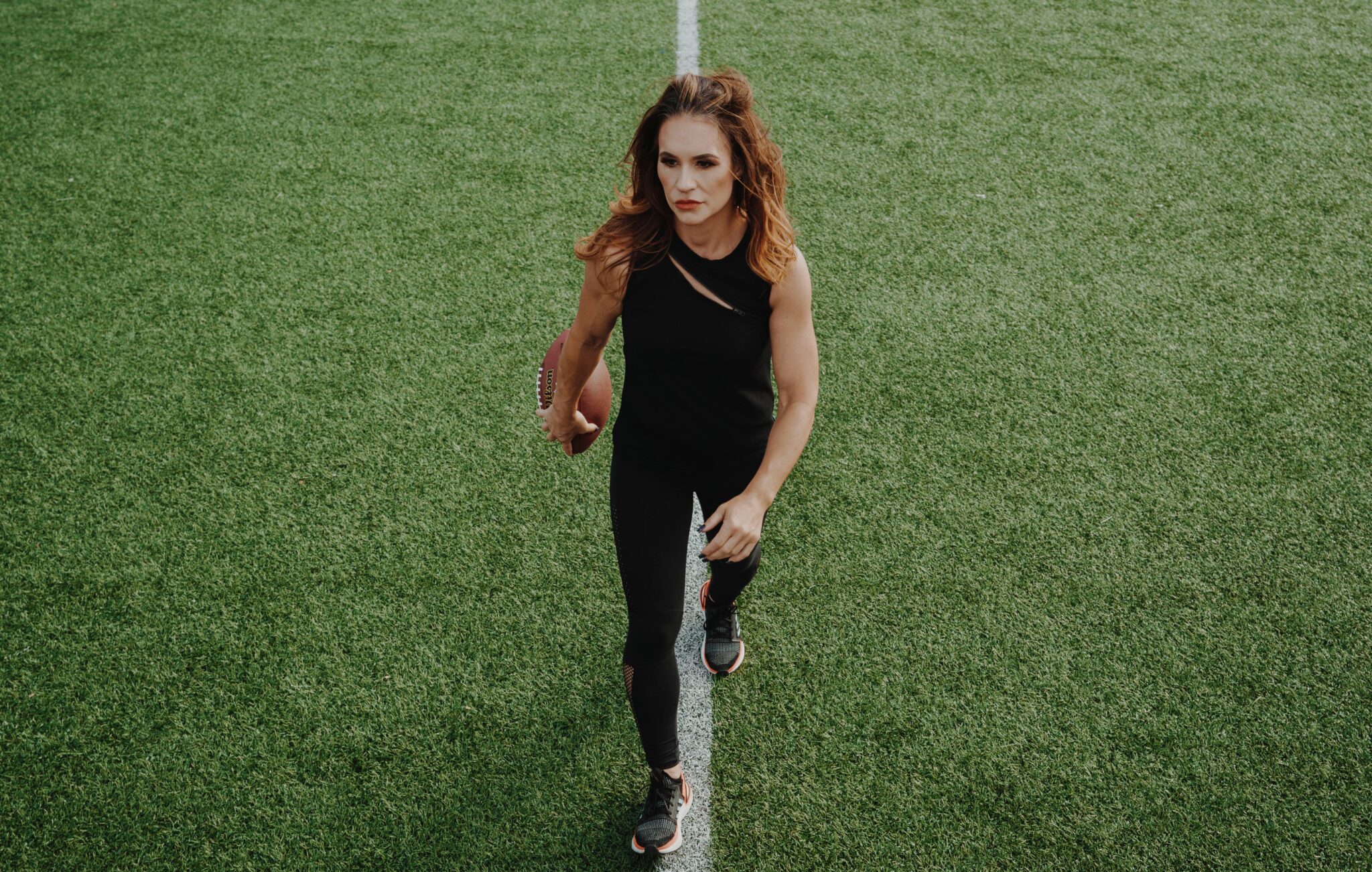 5 Questions with the NFL’s First Female Coach Dr. Jen Welter – GenHERation