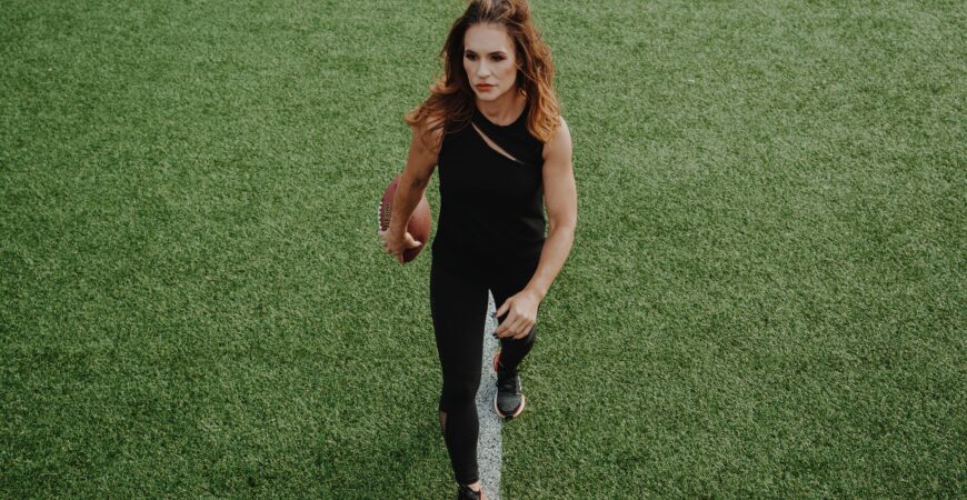 5 Questions with the NFL’s First Female Coach Dr. Jen Welter – GenHERation